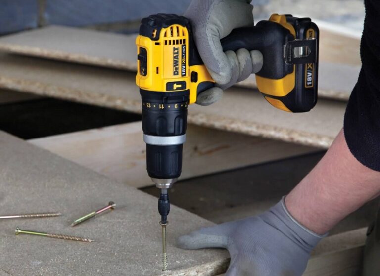 Why You Should Purchase the DCK206M2T Kit | Toolden