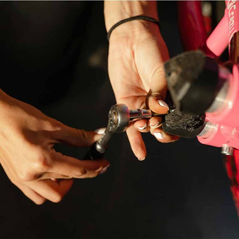 Top 5 Mistakes to Avoid When Using a Torque Wrench | Toolden