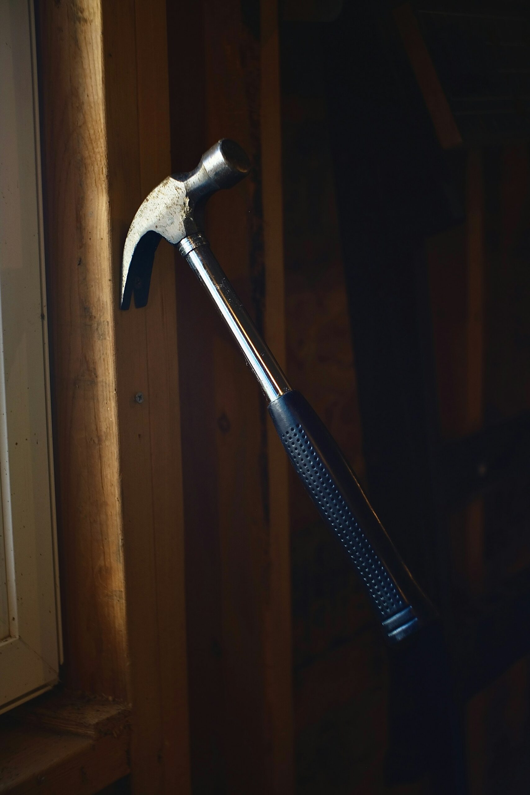 The Essential Guide to Choosing the Right Claw Hammer